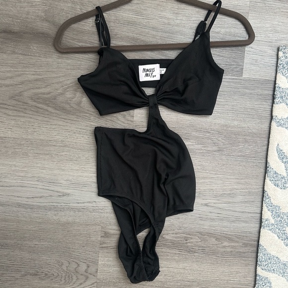 Princess Polly | Tops | Princess Polly Body Suit | Poshmark